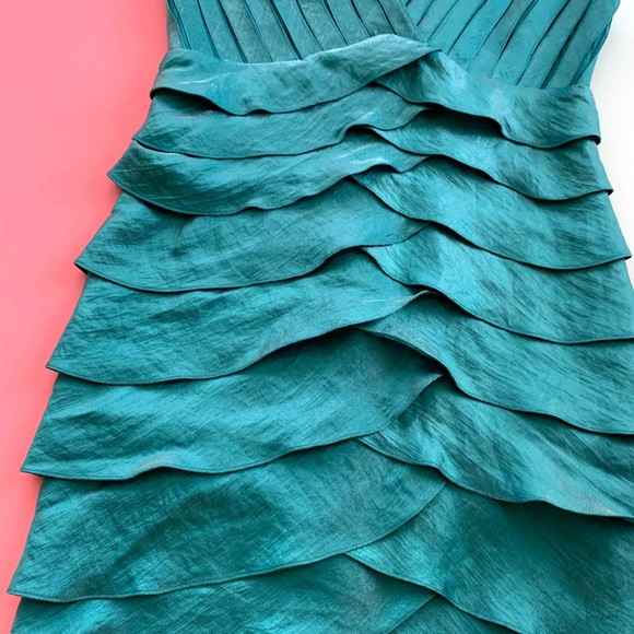 Adrianna Papell | Dresses | Adrianna Papell Teal Tiered Layered Shutter ...